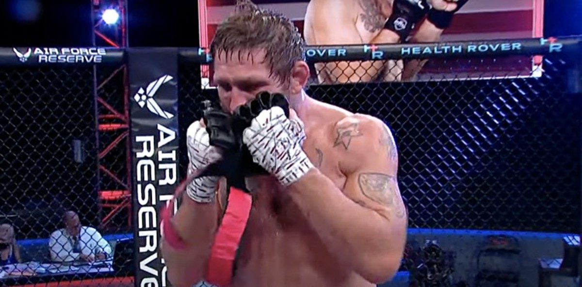 Tom Lawlor wins at PFL 5 and retires | Video - MMAWeekly.com | UFC and ...