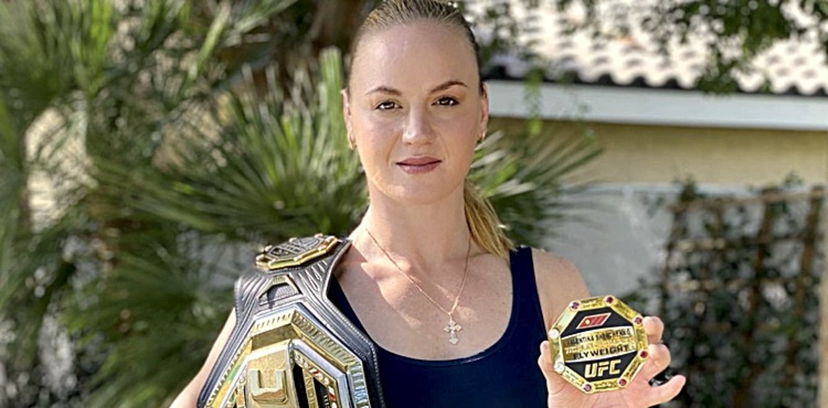 Valentina Shevchenko shows off her sixth ruby on her UFC championship ...