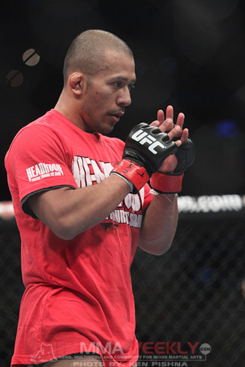 Ivan Menjivar Meets John Albert at UFC on Fuel - MMAWeekly.com | UFC ...