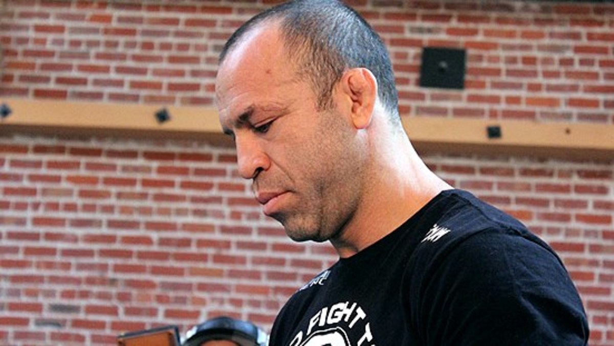 Video: Wanderlei Silva Admits Running from Drug Test at NSAC Hearing ...