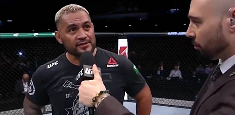 UFC Adelaide: Justin Willis & Mark Hunt Octagon Interviews - MMAWeekly ...