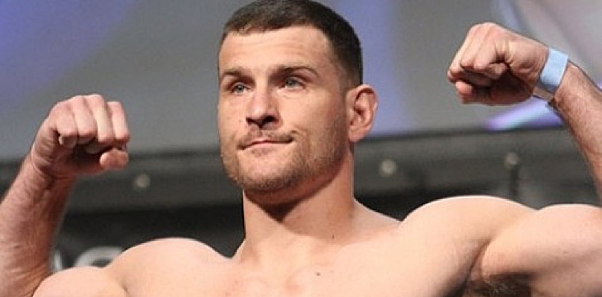 Cancelled Flights Ground UFC 195 Co-Main Eventer Stipe Miocic ...