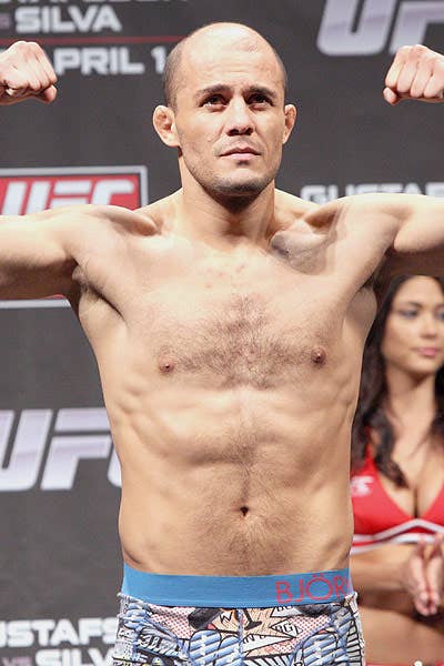 X-Ray Confirms No Broken Bones for Siyar Bahadurzada - MMAWeekly.com ...