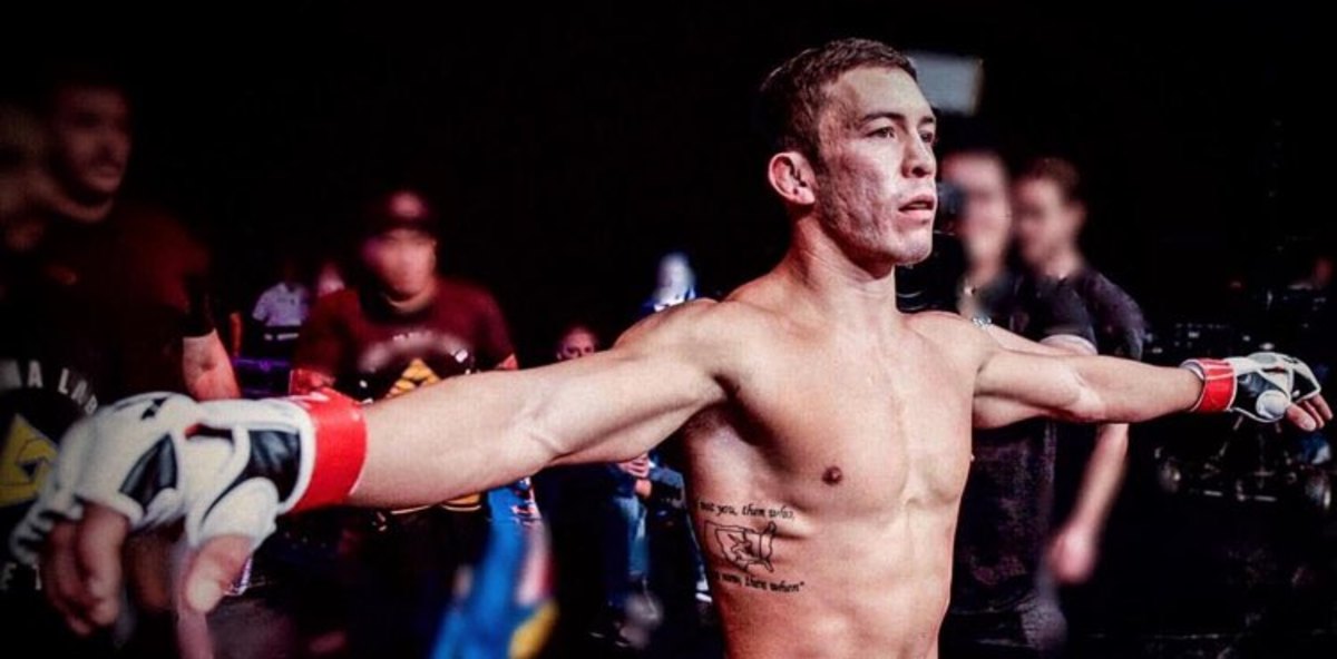 Hunter Azure sees himself finishing Chris Ocon at Dana White's ...