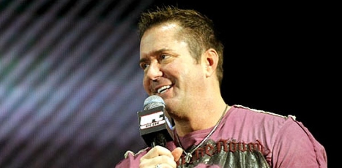 Bellator in Talks with Former UFC Broadcaster Mike Goldberg - MMAWeekly ...