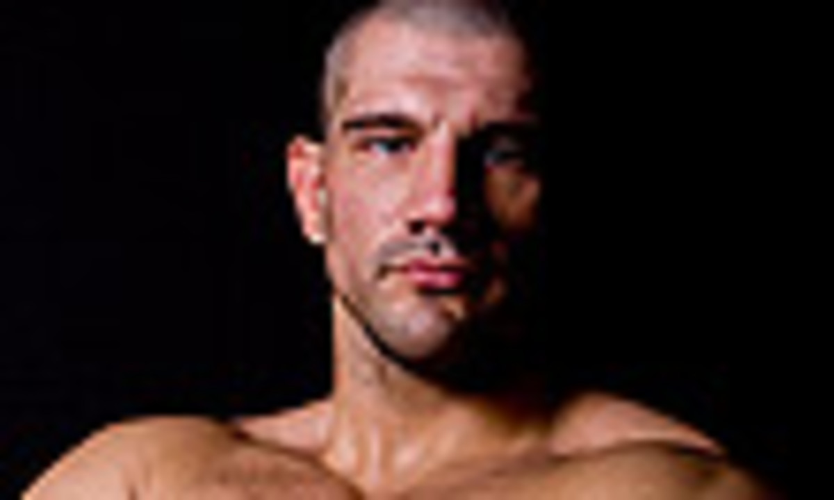 James Thompson Upends Bob Sapp at SFL 1 - MMAWeekly.com | UFC and MMA ...