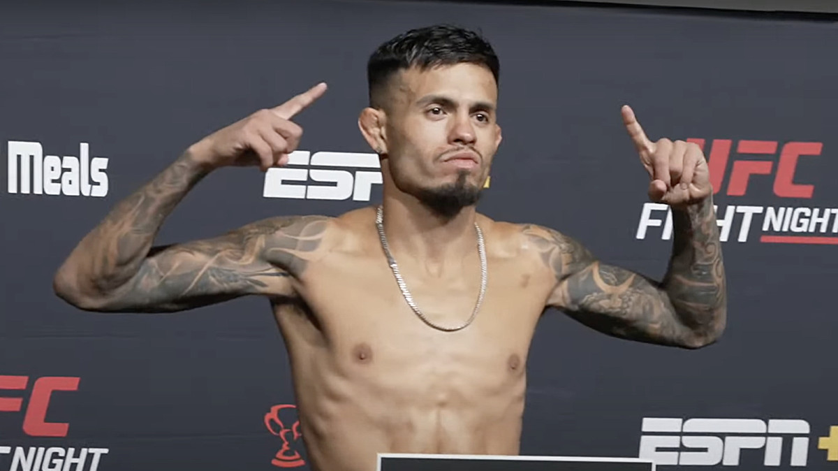 Brandon Royval split decisions Tatsuro Taira UFC Vegas 98 main event ...