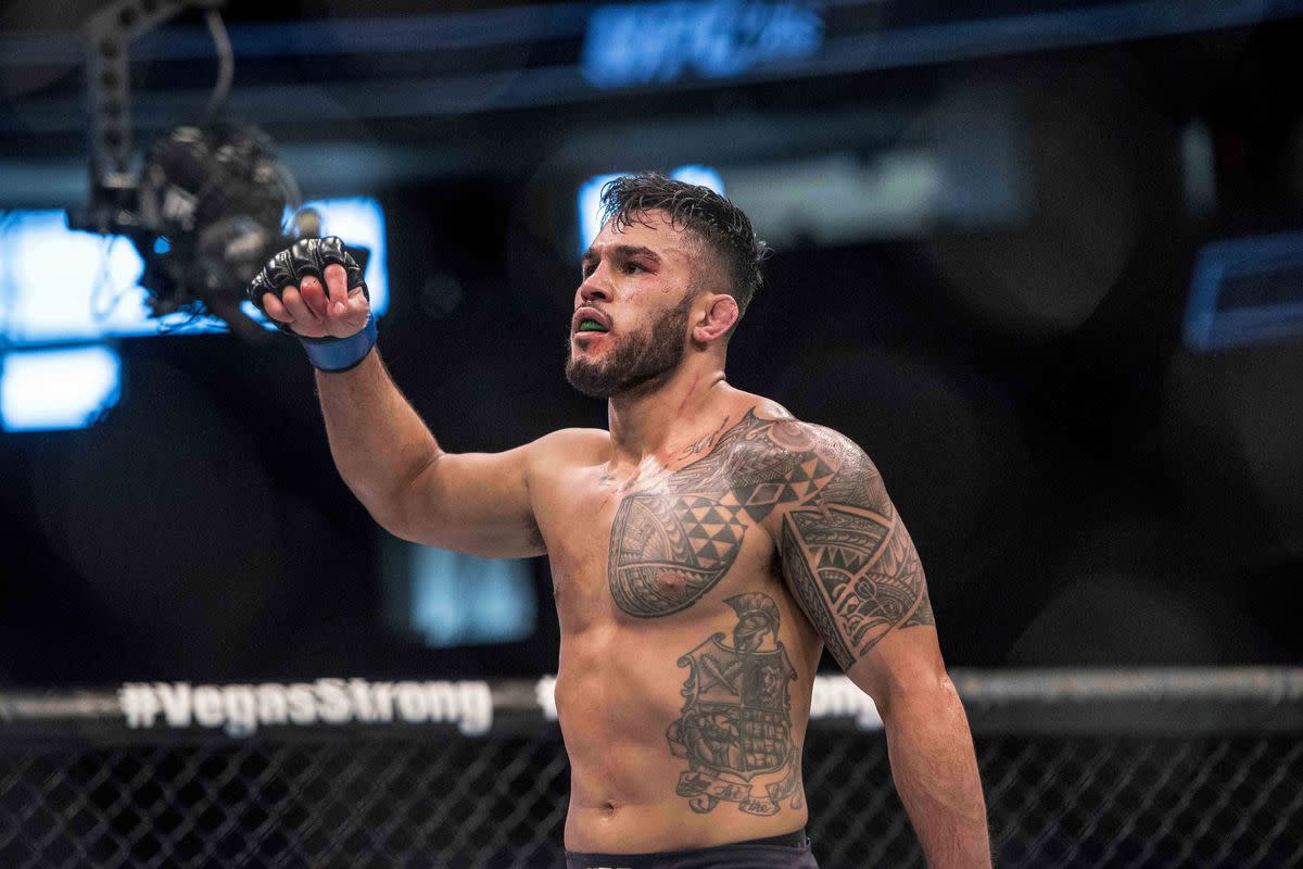 Brad Tavares decisions Chris Weidman at UFC 292 - MMAWeekly.com | UFC ...