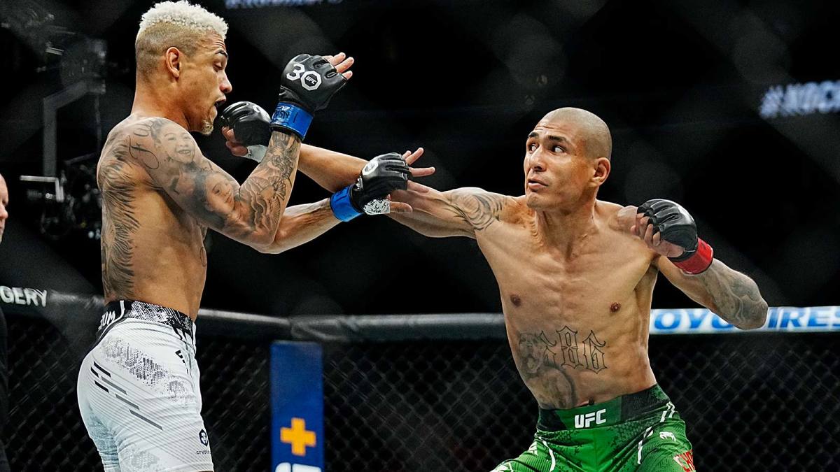 Noche UFC scorecards: The controversial 10-8 scorecard - MMAWeekly.com ...