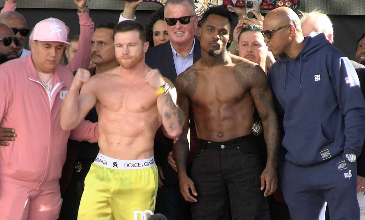 Canelo Alvarez vs. Jermell Charlo Weigh-In Video - MMAWeekly.com | UFC ... Canelo Alvarez vs. Jermell Charlo Weigh-In Video - MMAWeekly.com | UFC ...