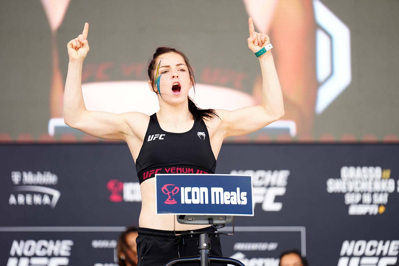 Noche UFC: Grasso vs Shevchenko Ceremonial Weigh-Ins Photo Gallery ...