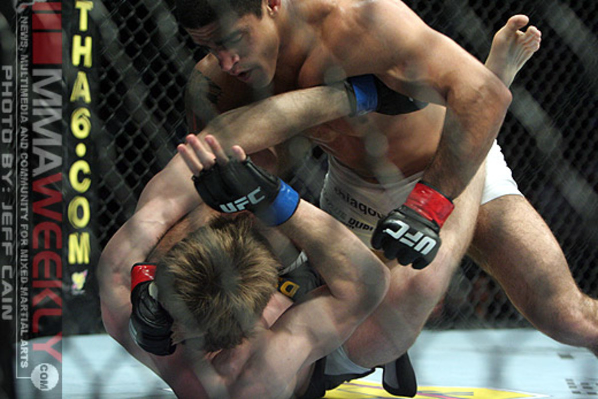 UFC 119 Results and Play-By-Play - MMAWeekly.com | UFC and MMA News ...