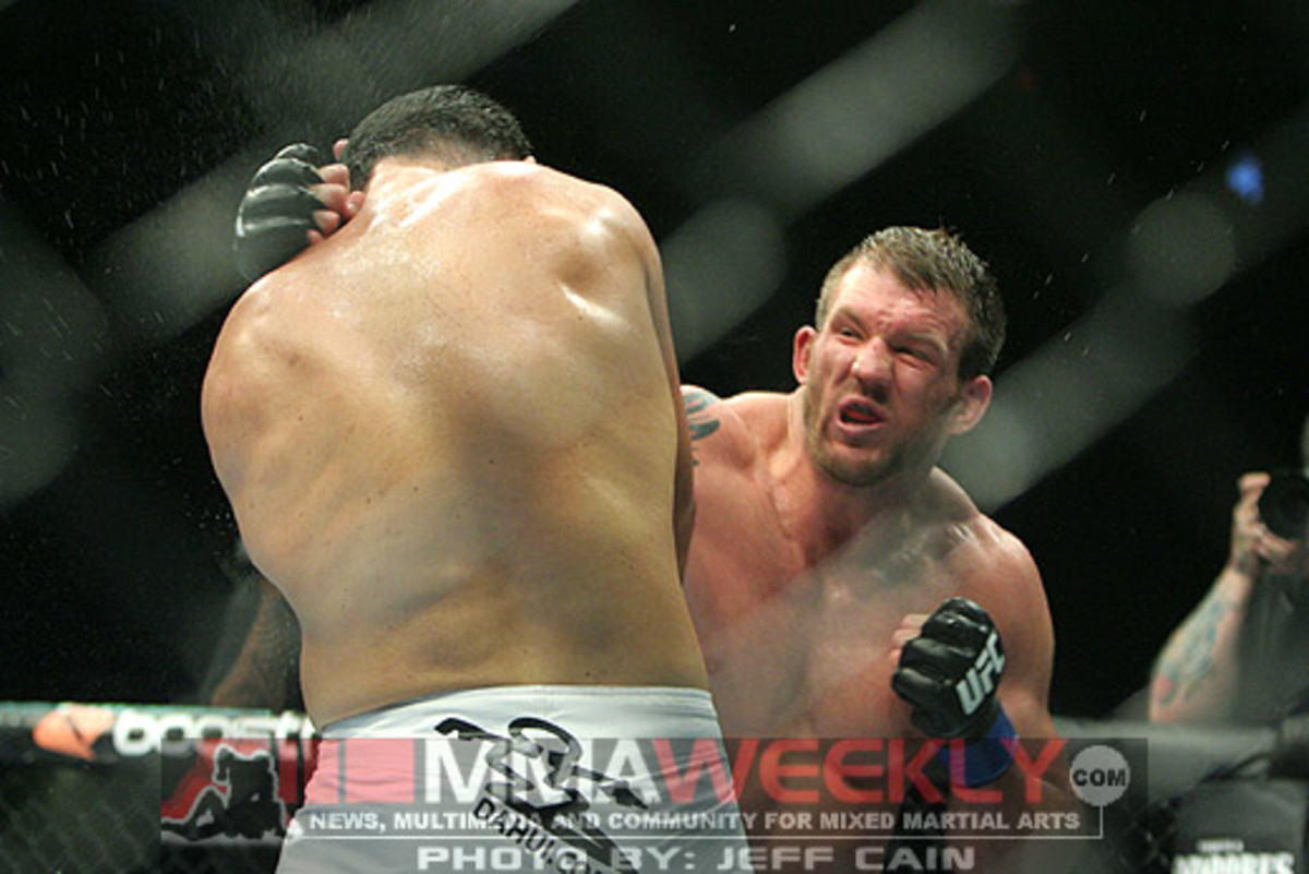 UFC 119 Results and Play-By-Play - MMAWeekly.com | UFC and MMA News ...