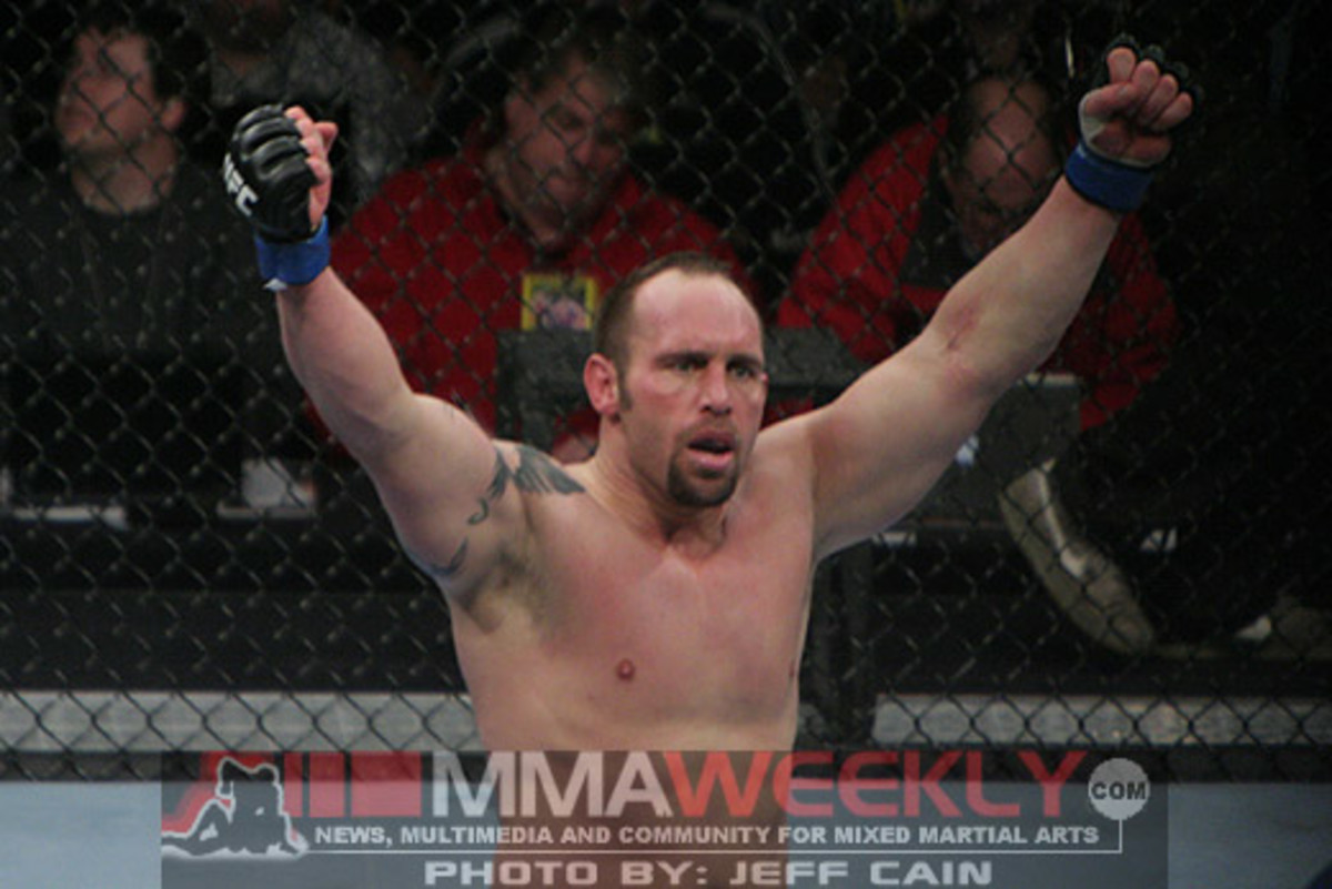 Shane Carwin To Undergo Surgery On Tuesday - MMAWeekly.com | UFC and ...
