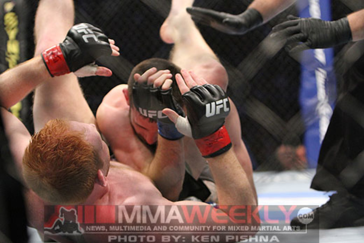UFC 124 Live Play-by-Play: Dustin Hazelett vs. Mark Bocek - MMAWeekly ...