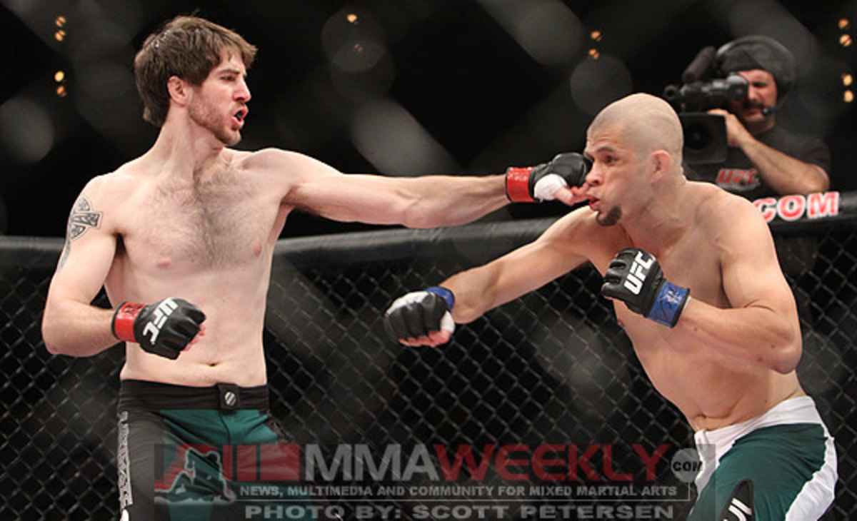 TUF 13 Finale Play-by-Play: Chuck O'Neil vs. Chris Cope - MMAWeekly.com ...