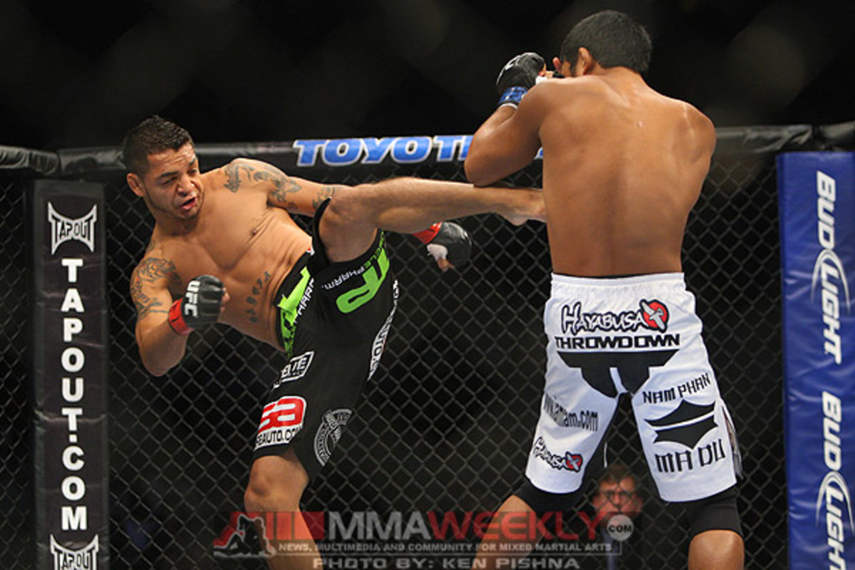 Leonard Garcia Draws Max Holloway as UFC 155 Replacement Opponent ...