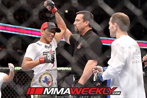 TUF Live Finale Results: Charles Oliveira Impresses With 2nd Win at ...