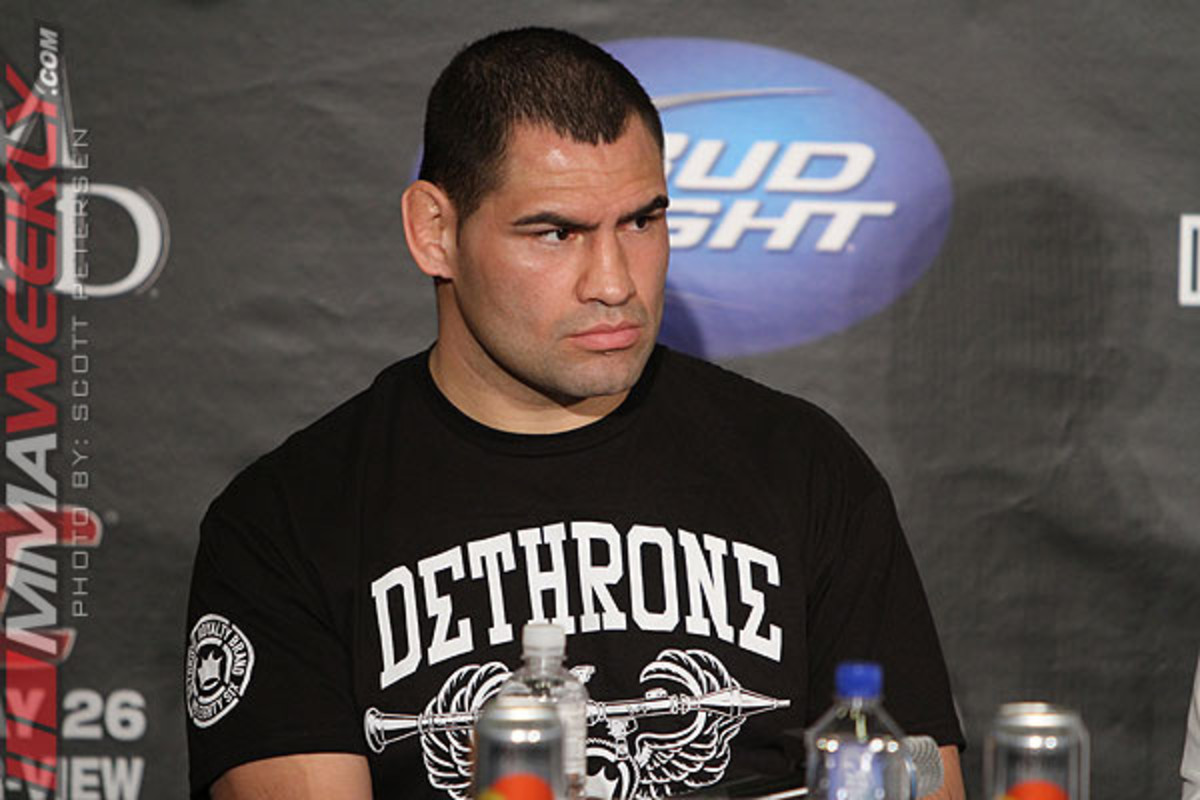 Cain Velasquez Breaks Down Big KO of Bigfoot (UFC 160 Video ...