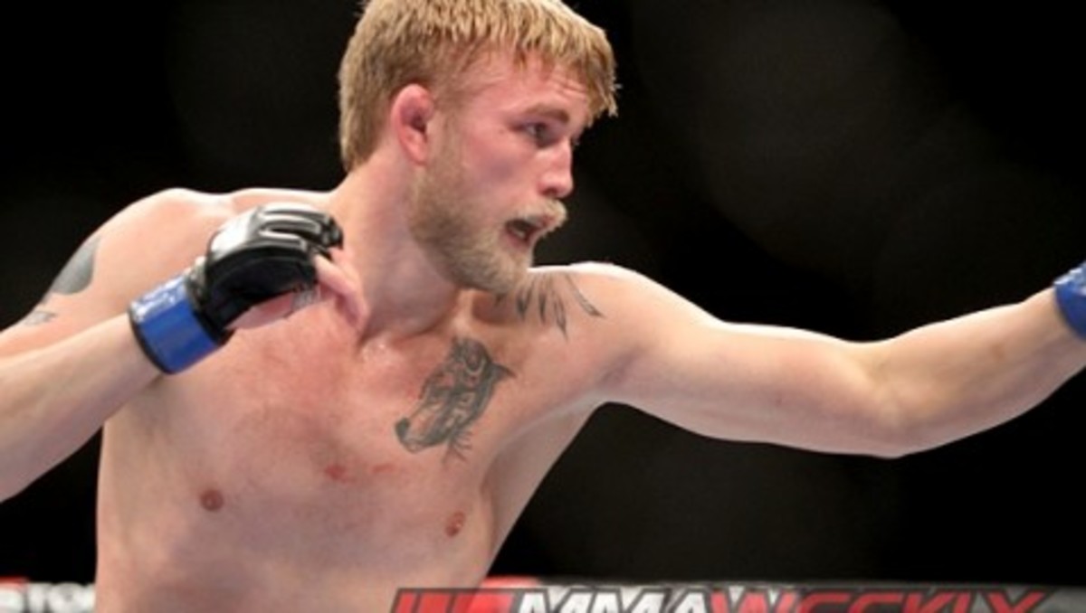 Alexander Gustafsson vs. Jared Hamman Full Fight Video - MMAWeekly.com ...