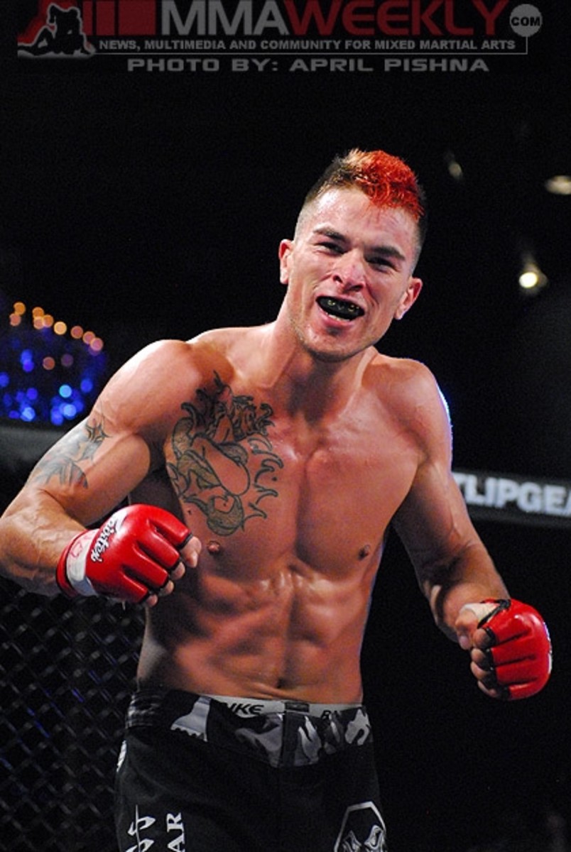 RFA 7 Results: Brandon Thatch Scores Quick Win, Knocking on the UFC's ...