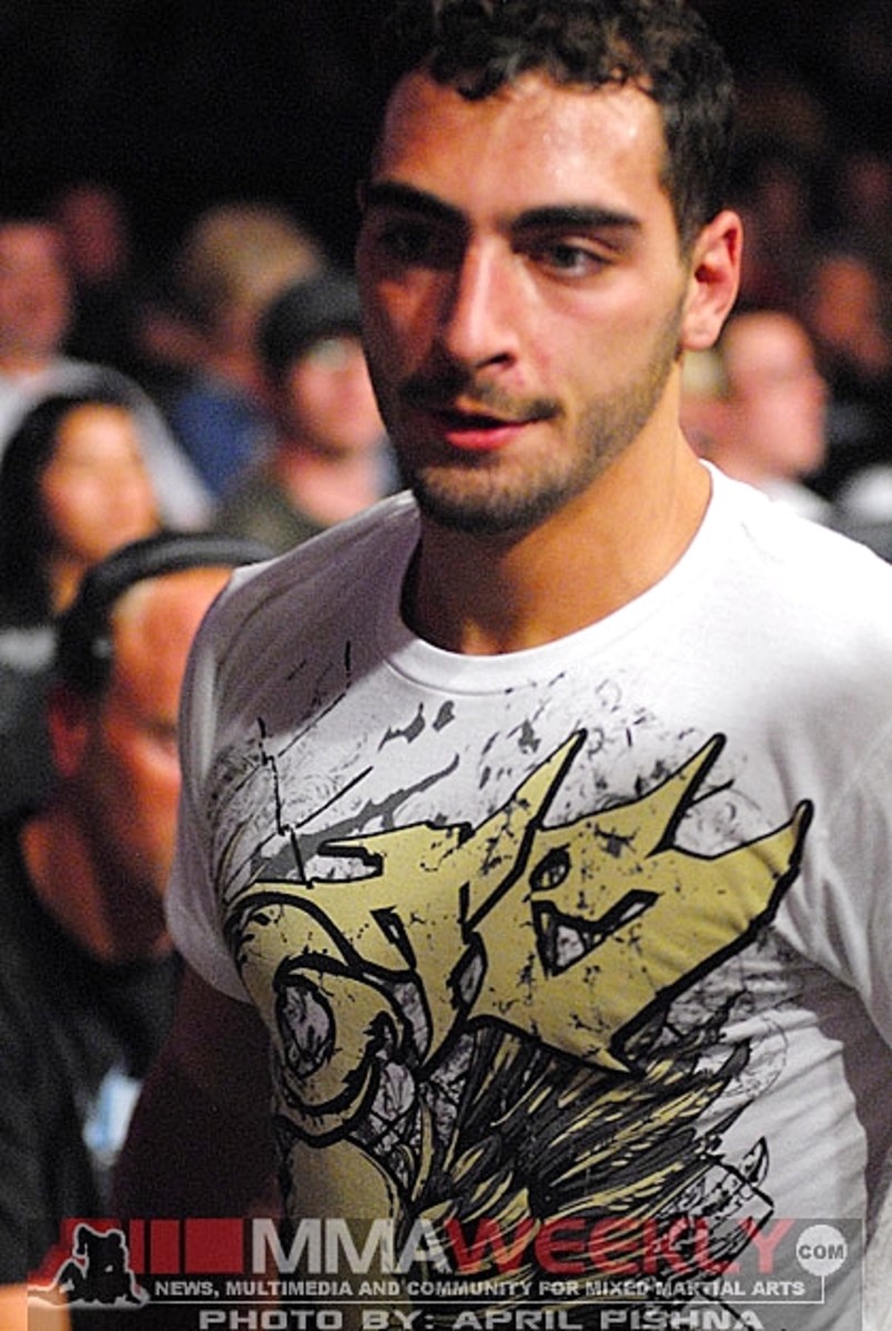 Nick Pace's MMA Comeback Begins with His Pro Kickboxing Debut at Glory ...