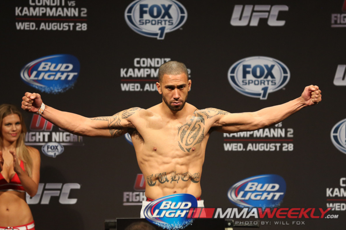Dylan Andrew Dislocates Shoulder in UFC Fight Night 27 Victory Over ...