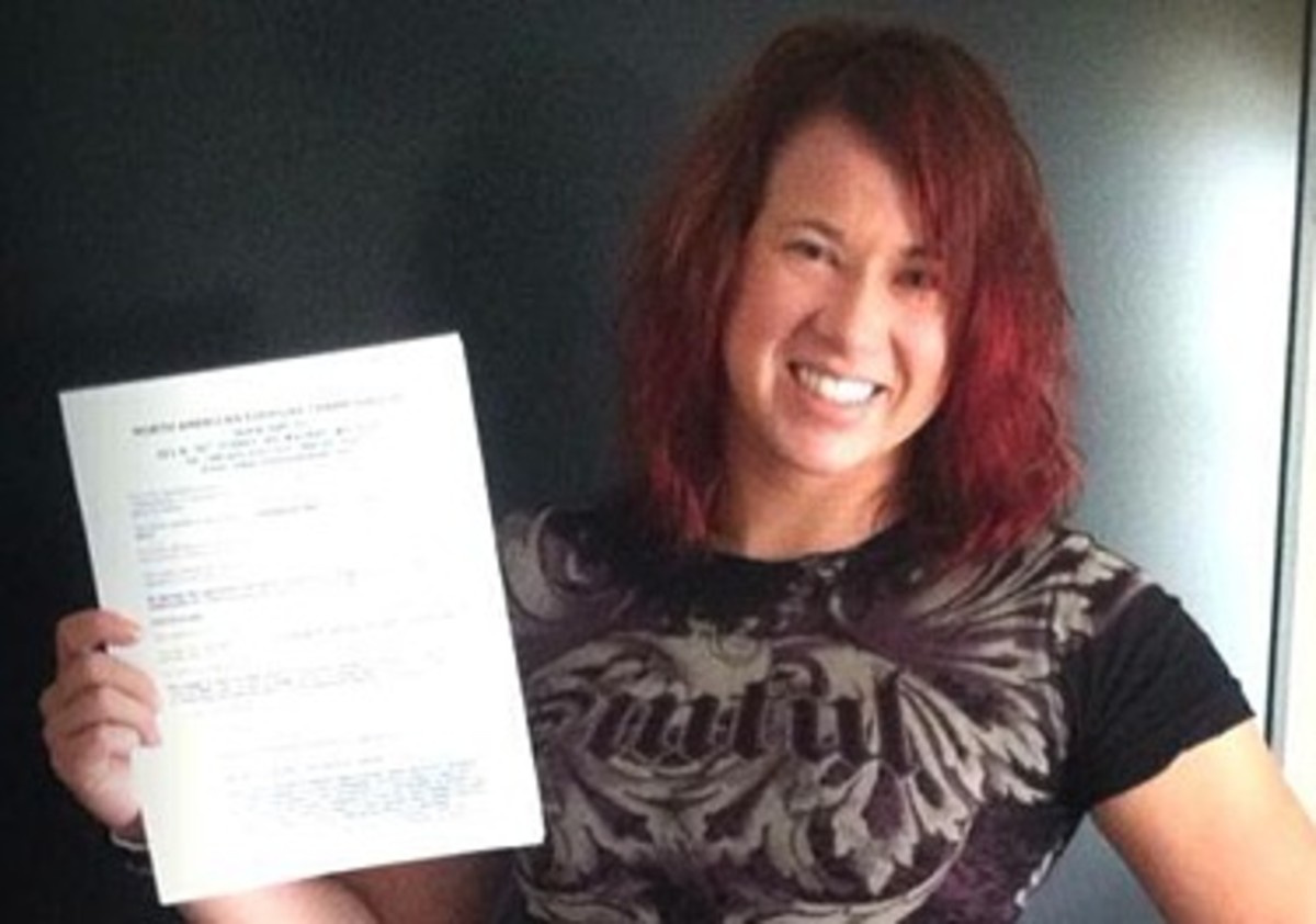 Amanda "Bobby" Cooper Wins Pro Debut, Now Looks Forward to Fighting for ...