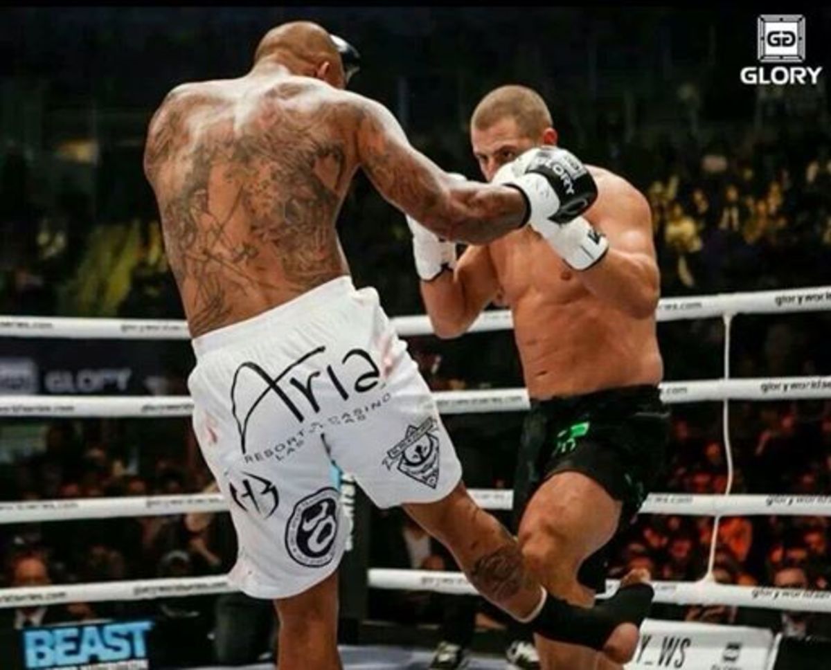 Tyrone Spong Has Surgery on Gruesome Leg Break, Could be Back in Six ...