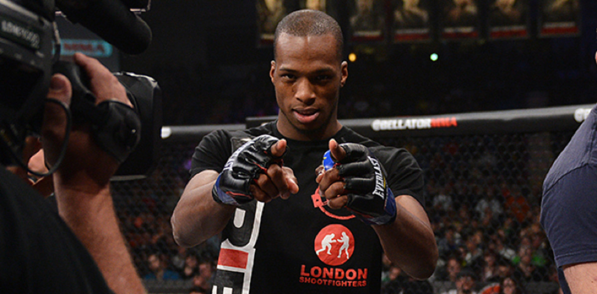 Michael 'Venom' Page Lands Walk-Off KO in Pro Boxing Debut (Video ...