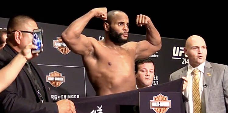 Daniel Cormier Resolved To Retire from Fighting By the Time He's 40 ...